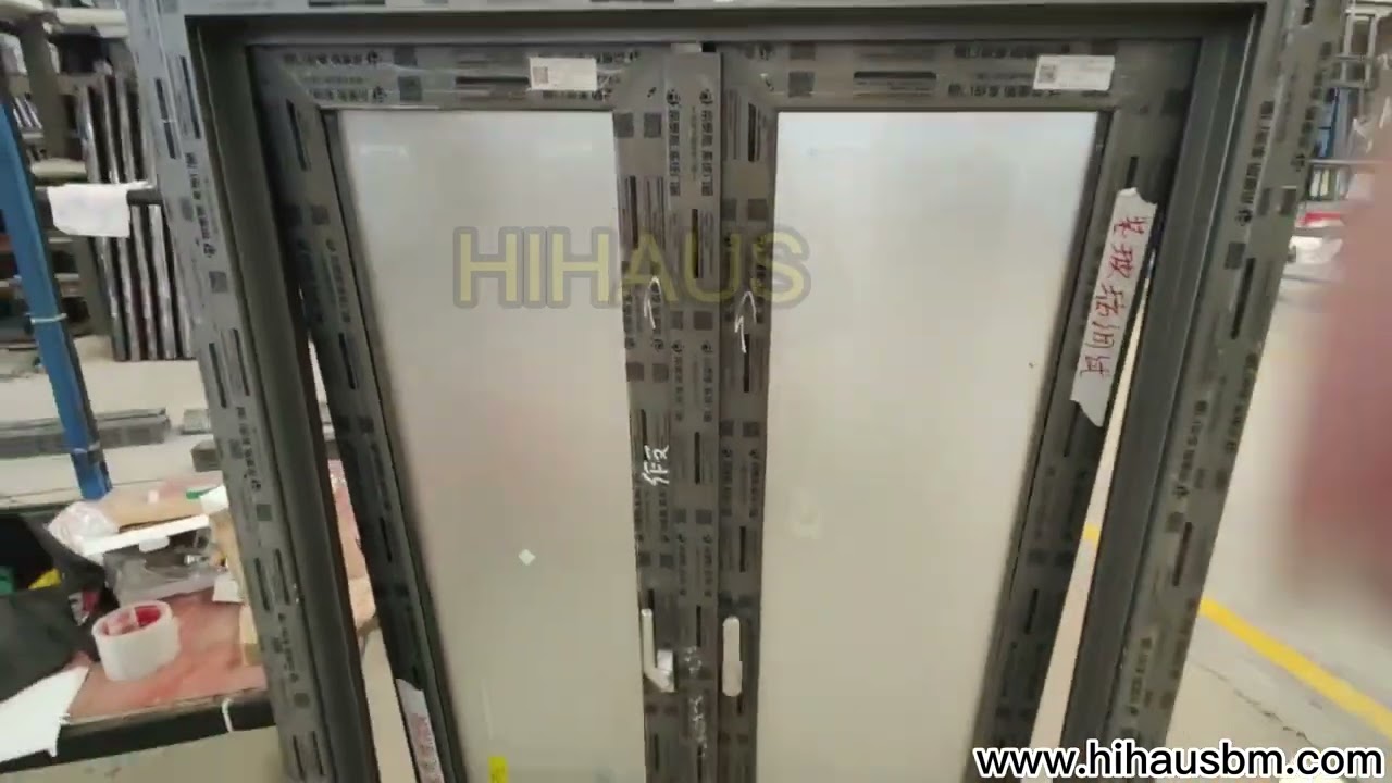 Casement windows with top hung function (Hihaus)