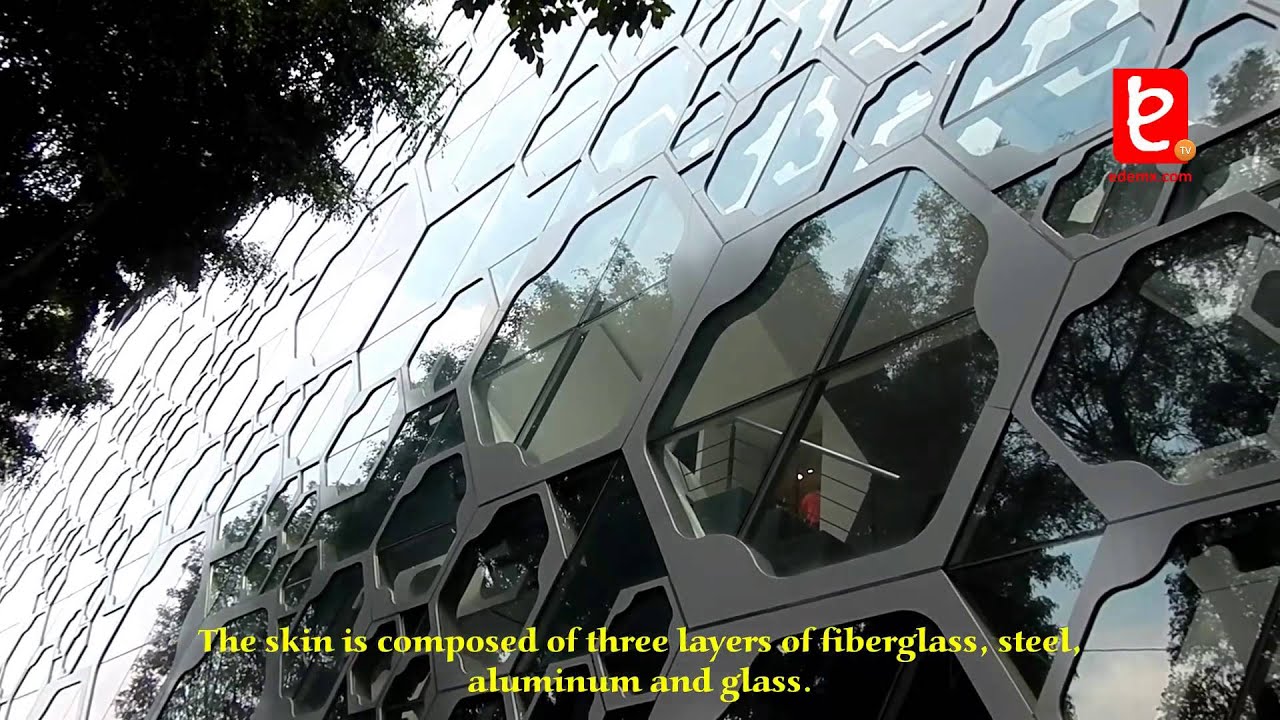 Liverpool Department Store, Hexagonal Dynamic Facade; Rojkind. www.edemx.com