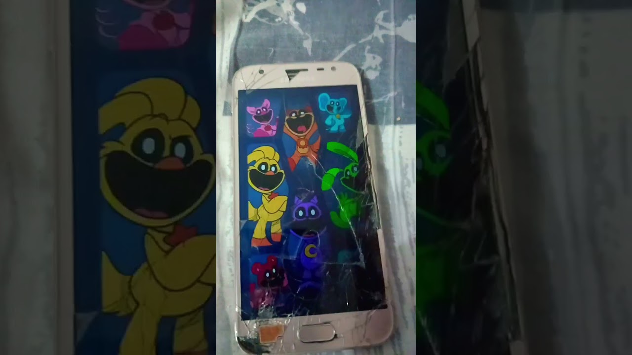 Smiling critters wallpaper