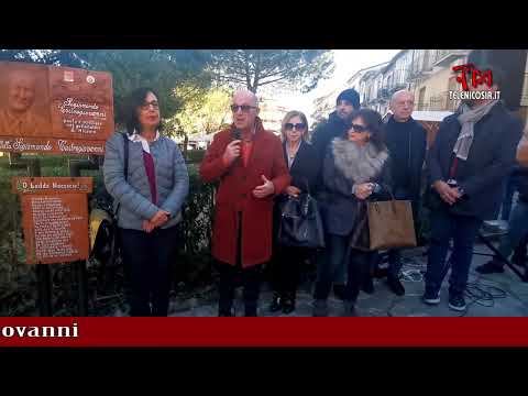 Intervento del sindaco di Nicosia, Luigi Bonelli - intitolata la villetta a S. Castrogiovanni