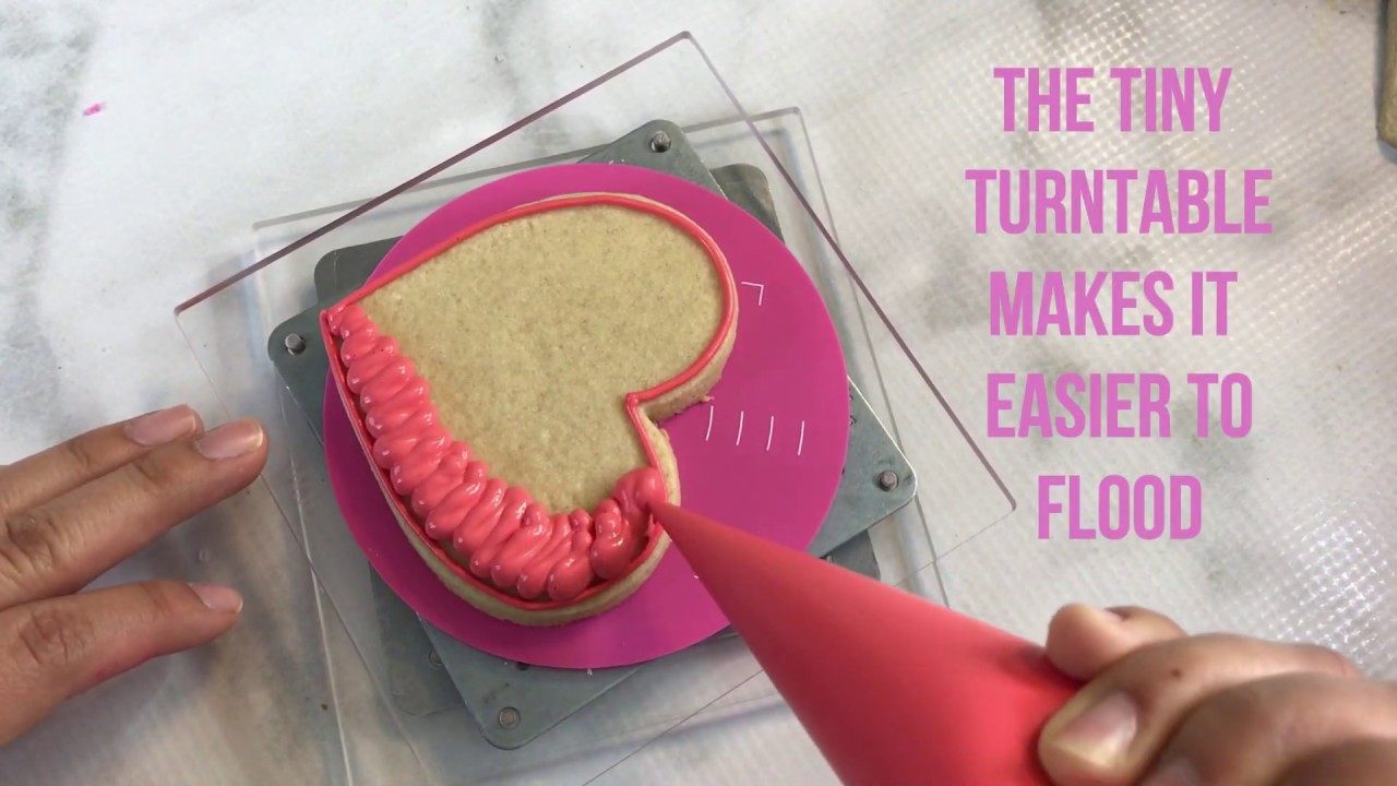 COOKIE DECORATING VIDEO : HOW TO | VERY CHERRY CAKES