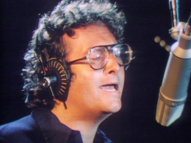 Randy Newman - Short People Lyrics And Videos