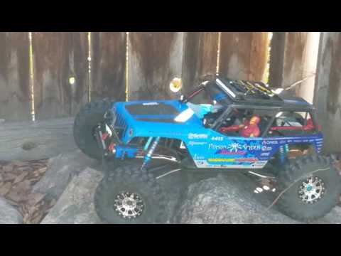 Castle creation mamba x brushless system. Axial wraith