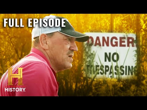 Dangerous Sinkhole Poses Huge Threat (S13, E8) | Swamp People | Full Episode