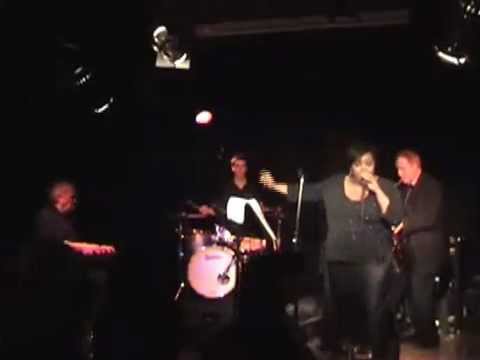 Jazz Blues Bands for Hire in Berkshire, Kent, Oxfordshire and Surrey - Aydenne Simone