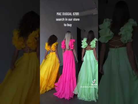 MAC DUGGAL 67911. Available NOW in our store. Details in description