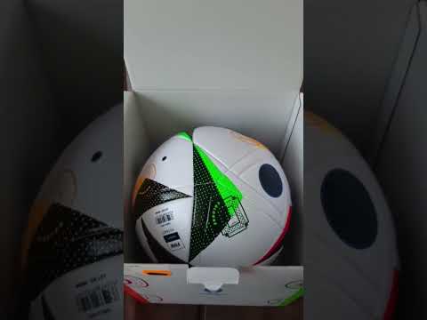 eredeti euro2024-es focilabda unboxing