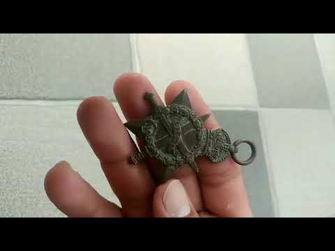 Rare army medals world war 1(1914-1918) world war 2(1939-1945) and 100 year old coin