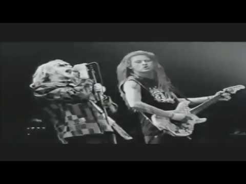 Alice In Chains - Real Thing (Live at Moore Theatre) (1990)