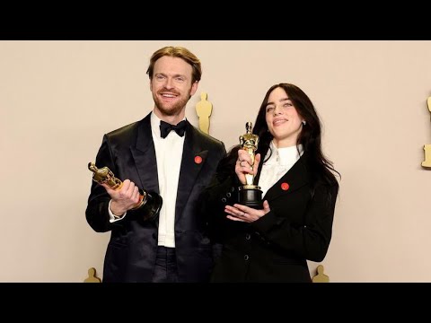 Red Pins on the Red Carpet: Celebs call for a cease-fire at the Oscars