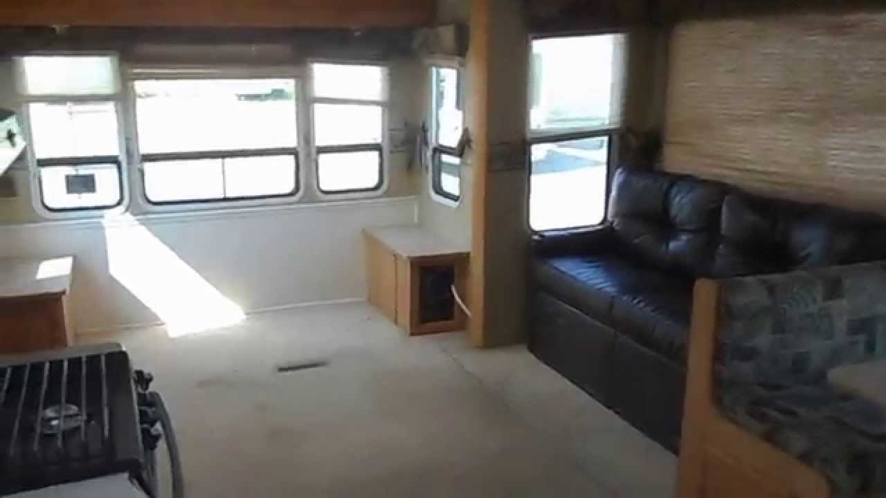 2006 CROSSROAD CRUISER 31G FOR SALE BY 4Z'S RVS IN PERU IN