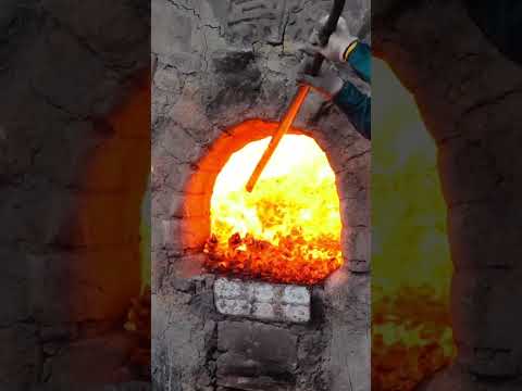 Why Japanese Kiln Makes Earthy and Beautiful Potteries #Shorts