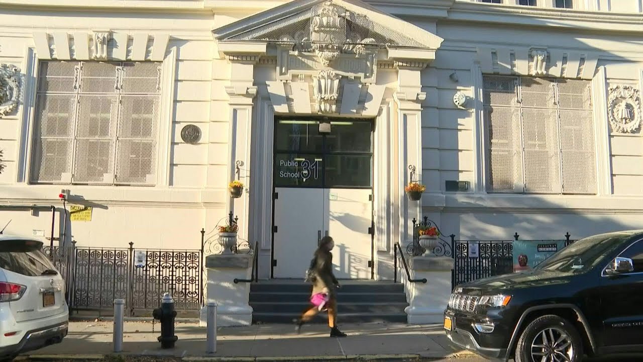 New York City public schools to close over virus spread | AFP