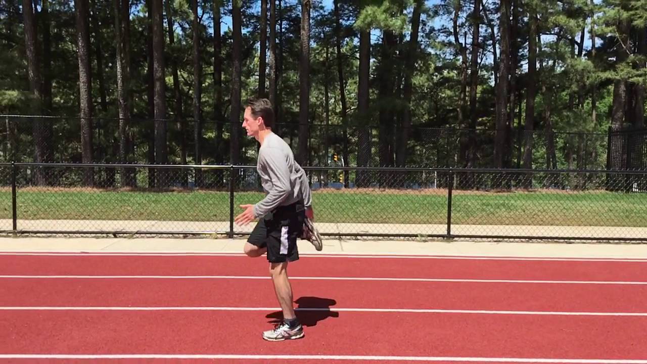 Running Form Drills - Butt Kicks (Slow Motion)