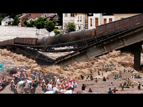 The Italian town of Trapani is half submerged! Severe flooding in Italy