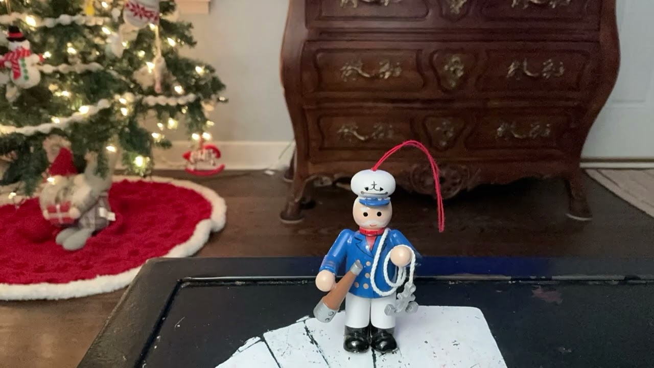 Christmas Ornaments Come to Life 🎄 | Stop Motion Animation