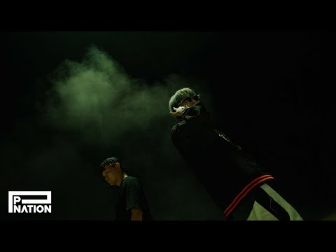 νλ
Έλ©μ½ (PENOMECO) - 'BOLO (Feat. YDG)' MV