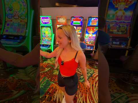 She was blessed with a jackpot! ๐