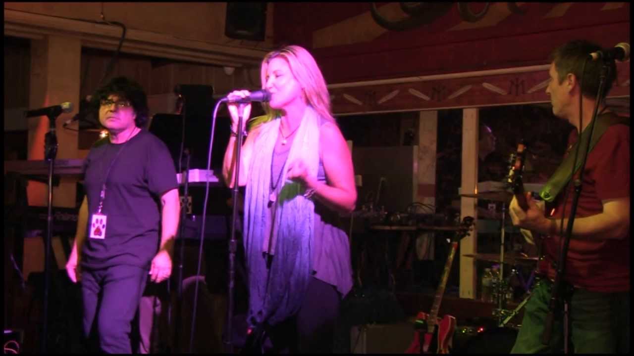 Hire Sheri Pedigo - Country Singer in Burbank, CA | GigSalad