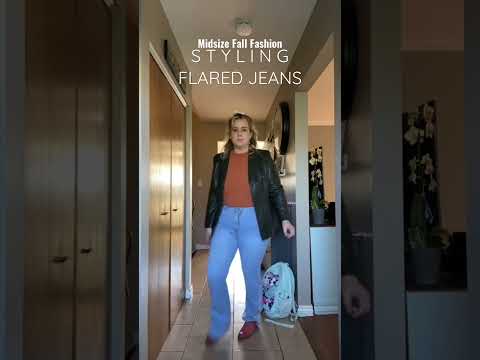 Styling Flared Jeans | Midsize 14/16| #fall2022fashion #flaredjeans #stylingshorts #midsizefashion