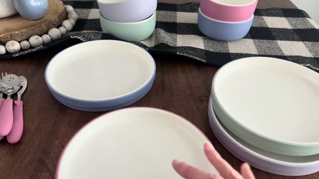 Review of Elk and Friends Kids 7 8” Porcelain White Plates with Silicone Sleeves #amazonfinds
