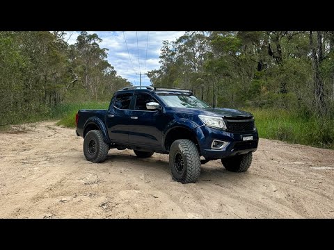 Body Lift And 35s On my Np300!