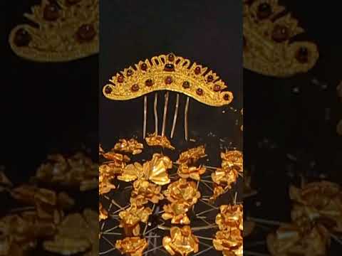 Indonesian Gold: Royal Crowns