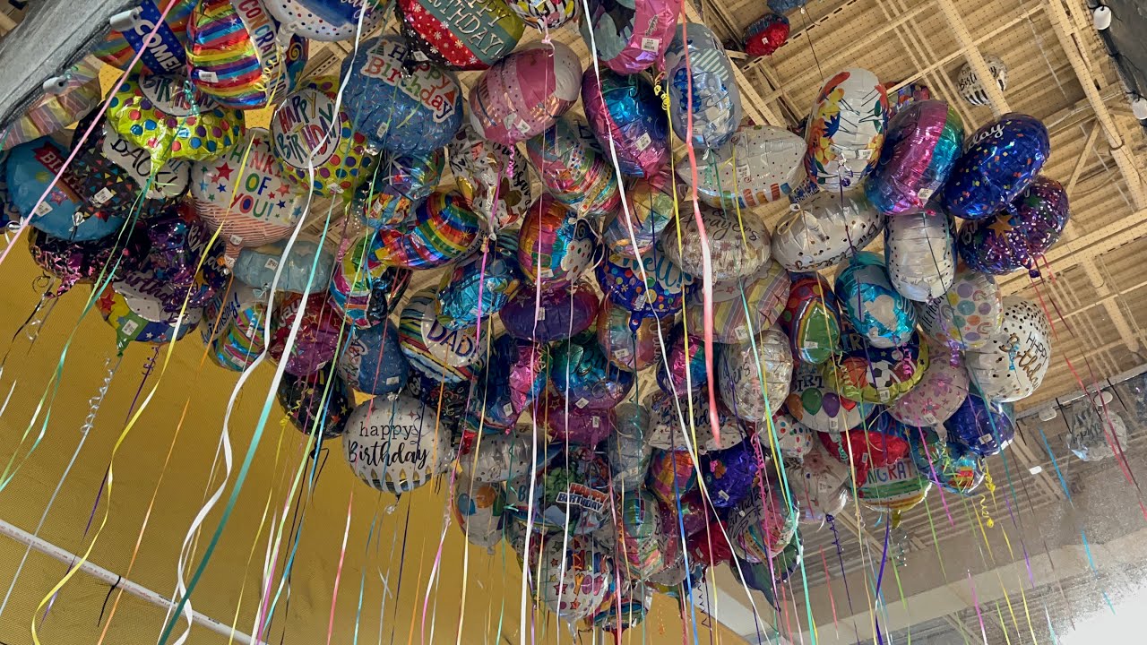 Beautiful Balloons Collections here in Kroger #balloons  #balloonscolors  #balloon