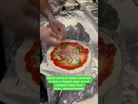 Margherita pizza! #making #pizza #italy #italian #rome #food #foodie #instagood #like #trending