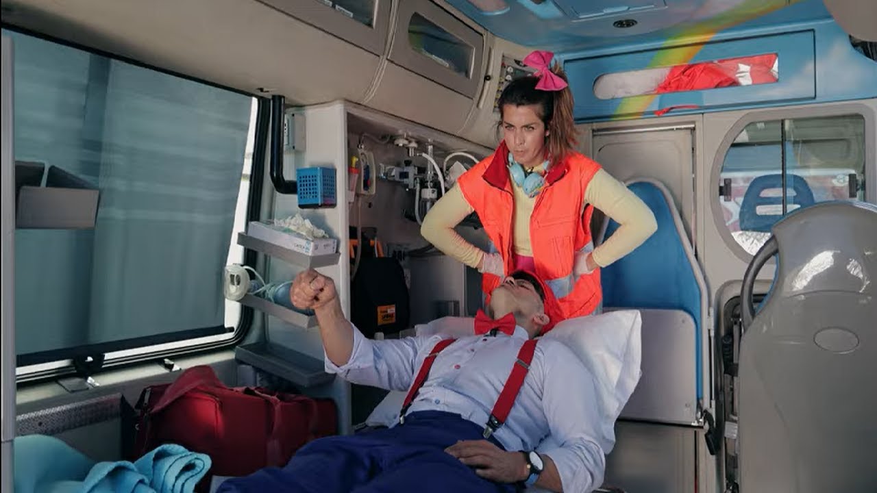 Pipi dhe Popi vizitojnë ambulancën – Pipi & Popi - Top Channel Pipi dhe Popi vizitojnë ambulancën – Pipi & Popi - Top Channel