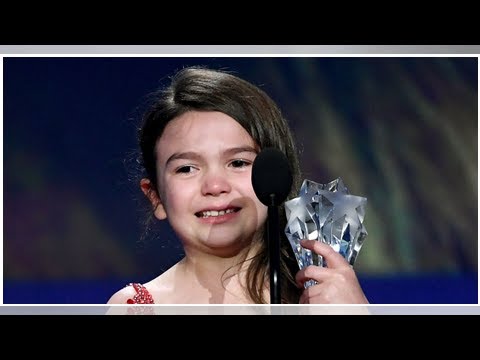 The florida project brooklynn Prince tears up in win awards critic's choice
