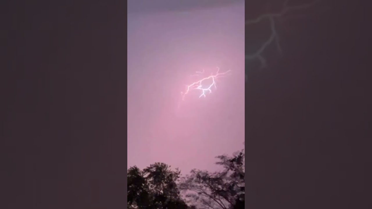 Awesome lightning behavior during SNJ thunderstorm!
