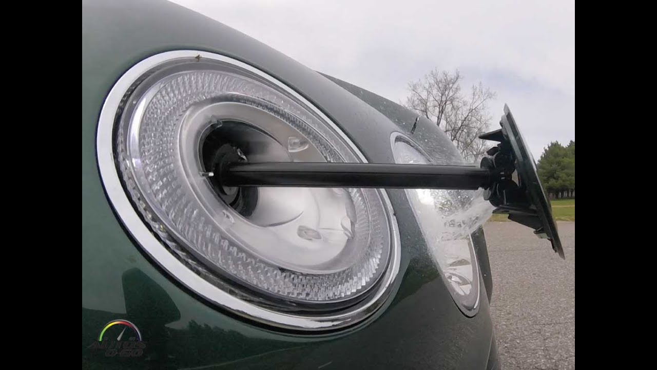 The Bentley Bentayga Has the Most Amazing Headlight Washer System Ever ...