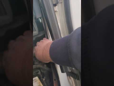 PETERBILT 2015 579 INSIDE CABIN FILTER REPLACEMENT...