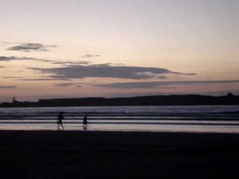 Atardecer en Essaouira con la isla Mogador