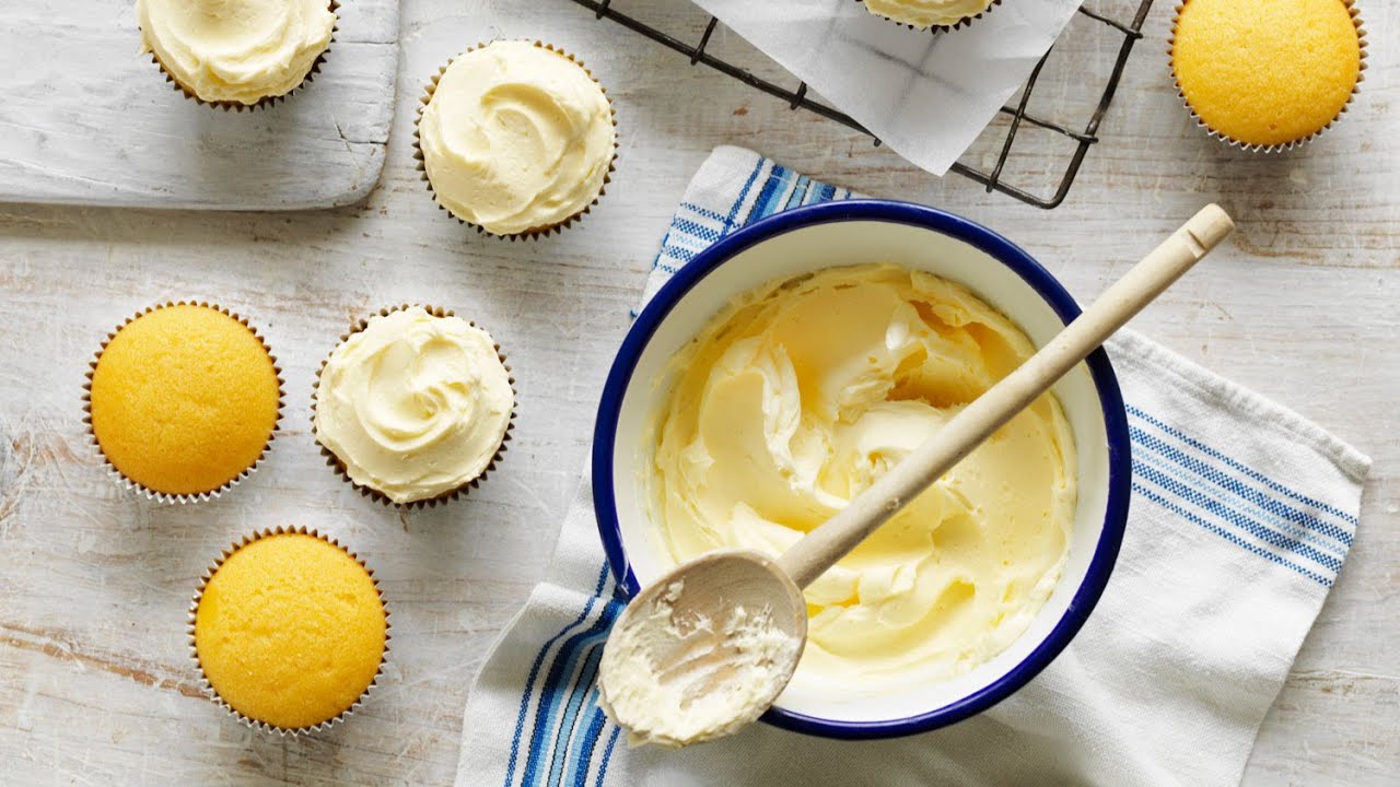 Basic Buttercream Icing Recipe | myfoodbook