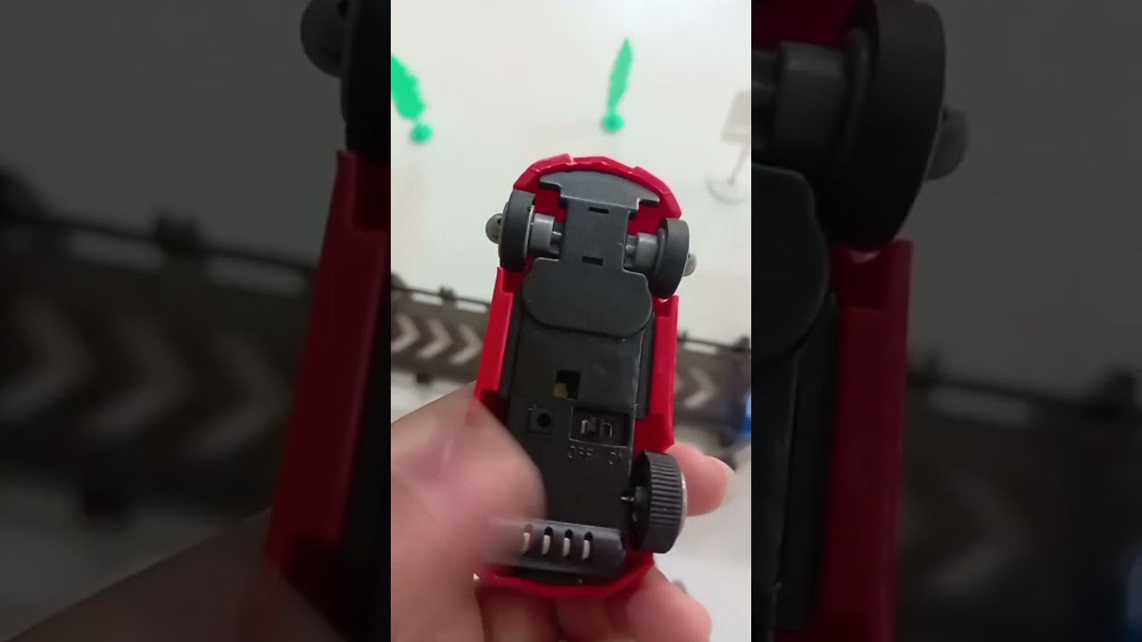 Race Car Track Set, Assembled Car Track Toys with 43 Pcs Building Kits