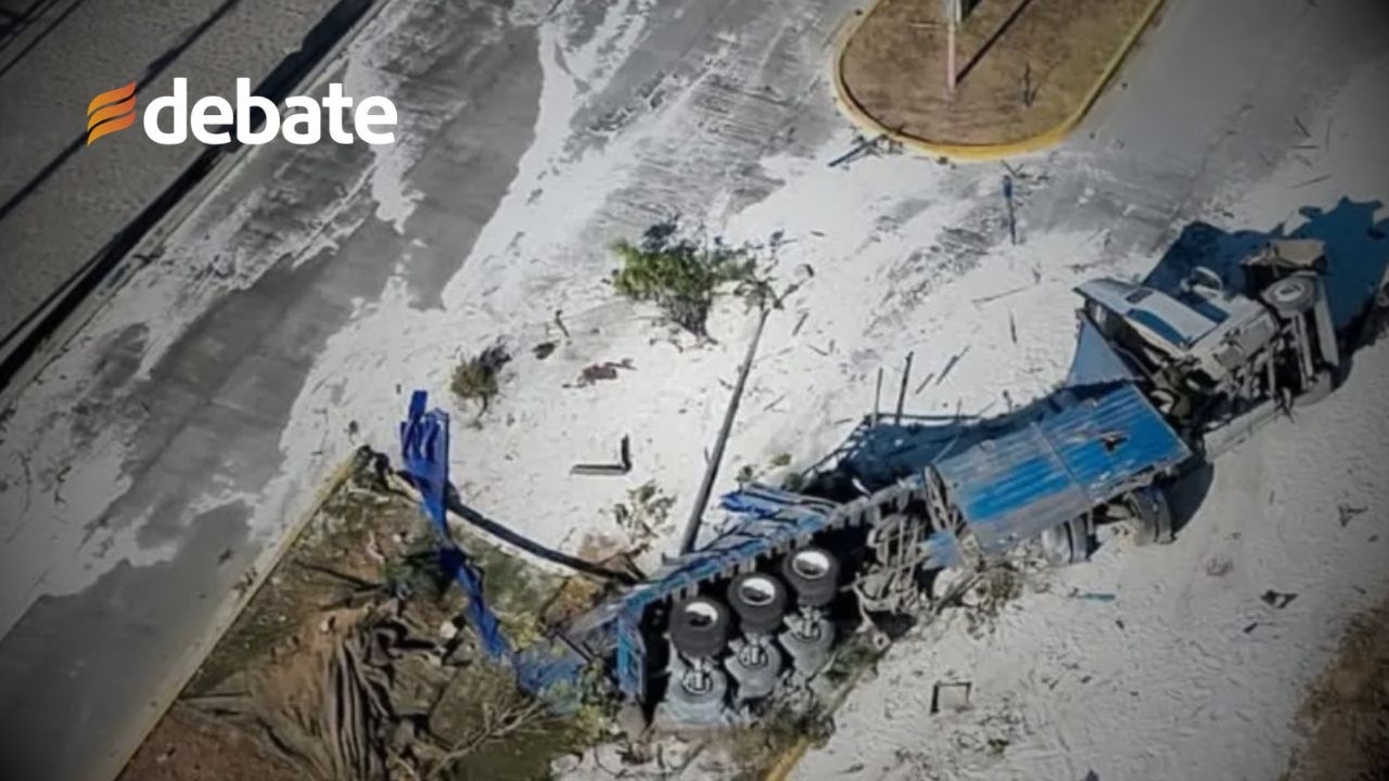 Tragedy on the Zitácuaro-Toluca highway: truck loses its brakes and causes an accident; five dead.