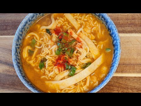 Spicy Fish Cake Ramen | Eomuk Ramen | Simple Korean Ramen Recipe
