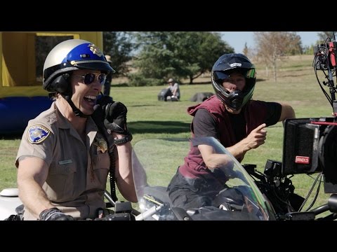 Watch CHiPs (2017) Trailers | AceShowbiz