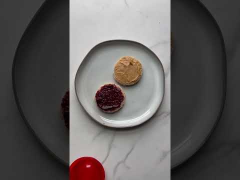 New healthy homemade uncrustables on the blog ????
