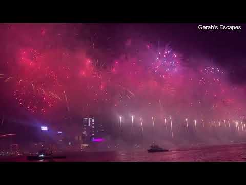 CHEERS TO 2025 #happynewyear #welcome2025 #fireworks #countdown #hongkong #trending #event #viral