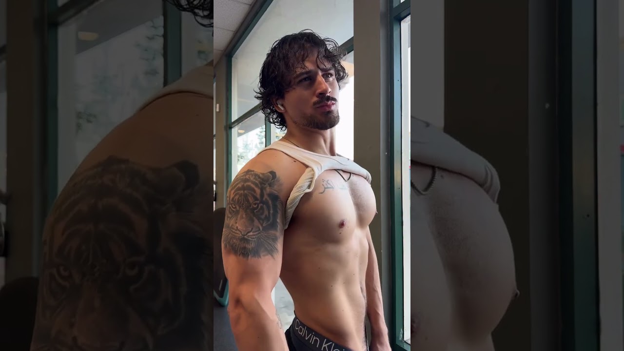 OMG🥵 #black #gay #boy #lgbt #bulge #funny #horny #cool #hot #crazy #love #tool #long #rap #hero #fun