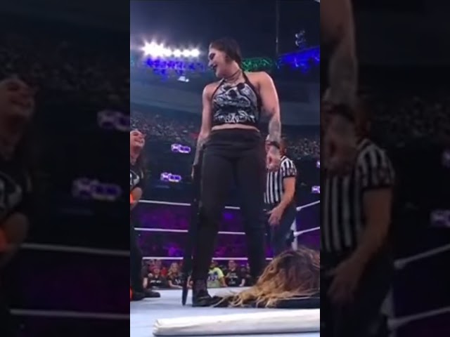 Beth Phoenix uses cutouts of Dominik's screaming face while working out ...