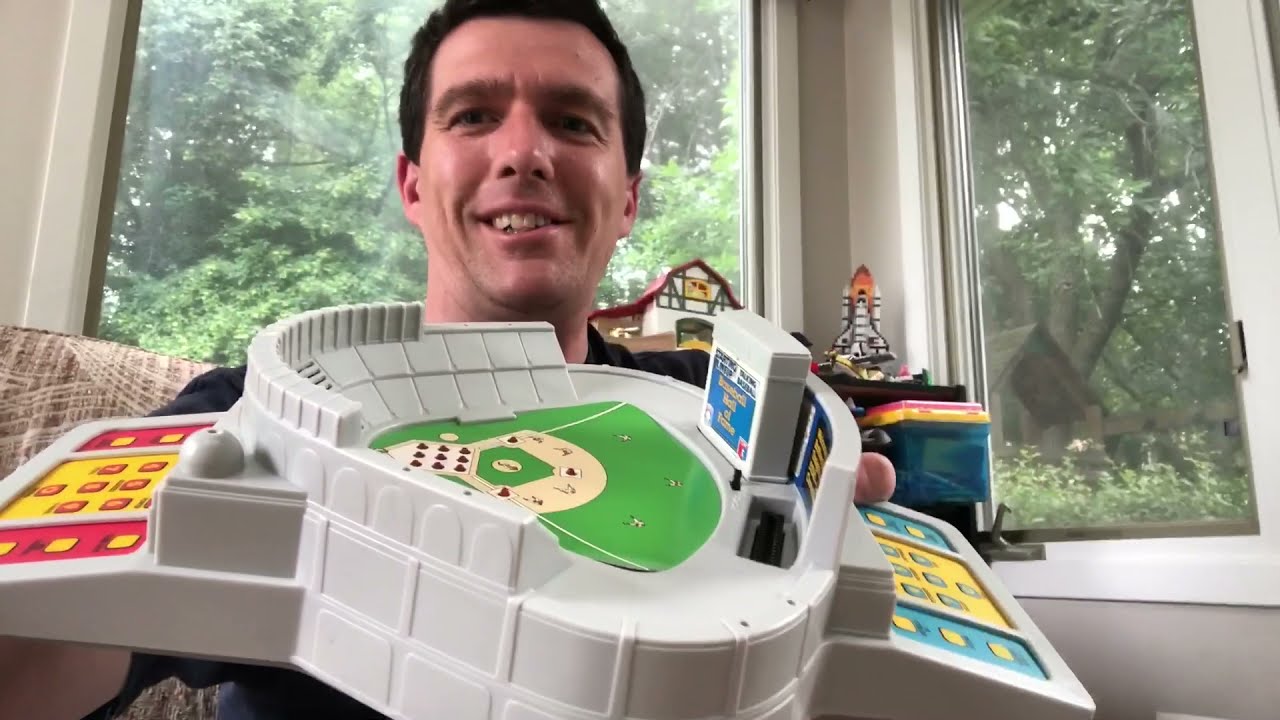 Starting Lineup Talking Baseball by ParkerBrothers (1988 MLB game) - unboxing review in 2020