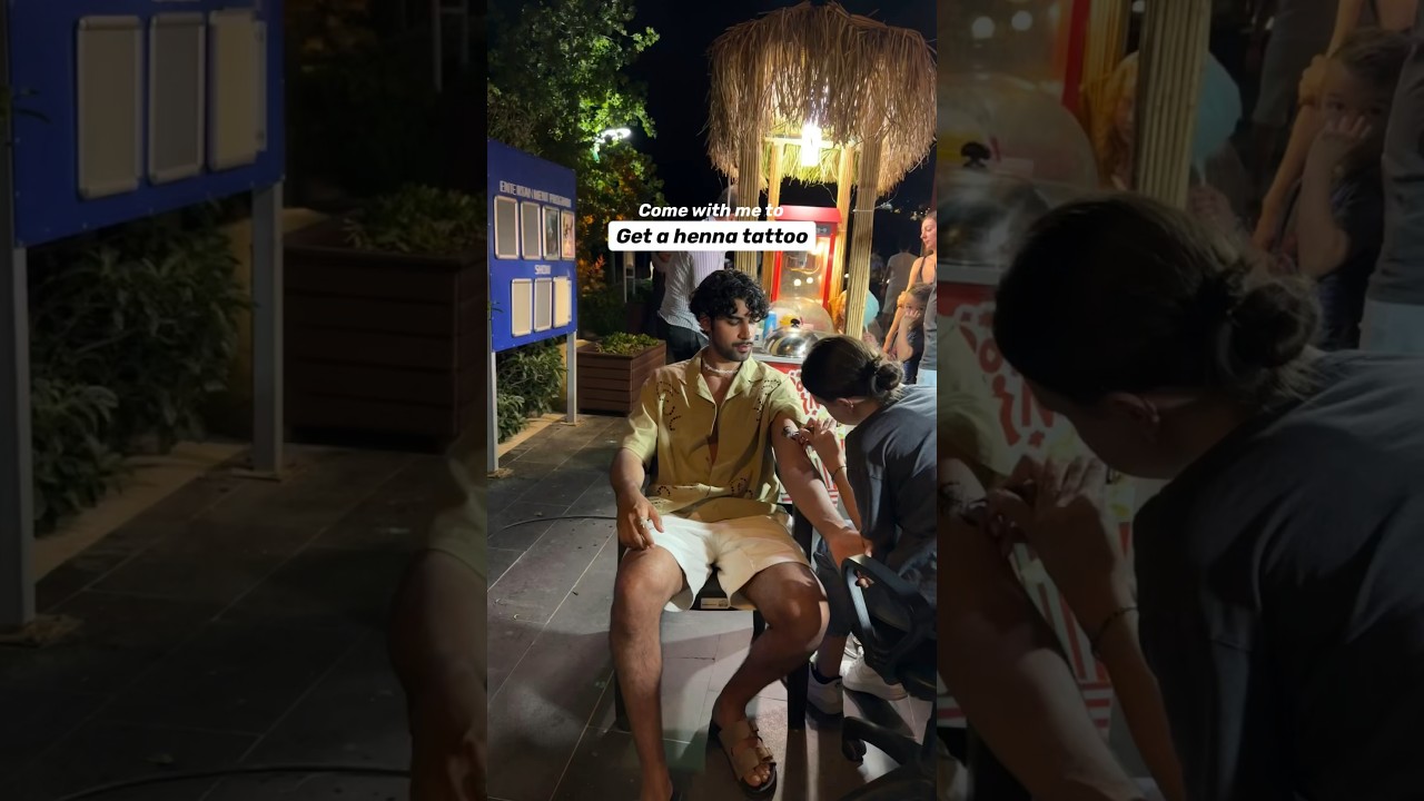 Getting a henna tattoo 😳 #tattoo