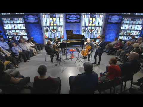 MIR Trio perform LIVE at Zoomer Hall