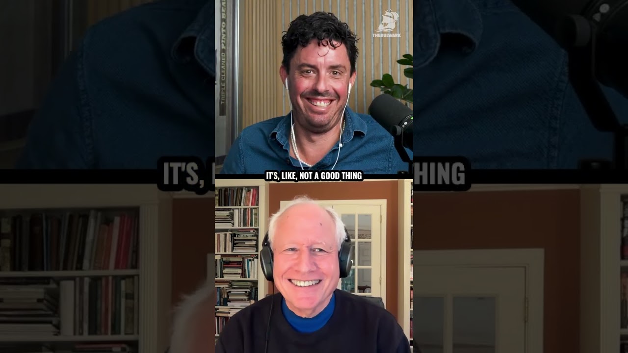 Tim Miller and Bill Kristol make fun of Trump's golden statue.