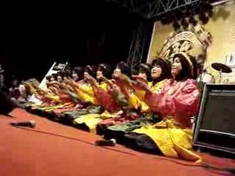>Tari Rateb Meuseukat | Tarianindonesia's Blog