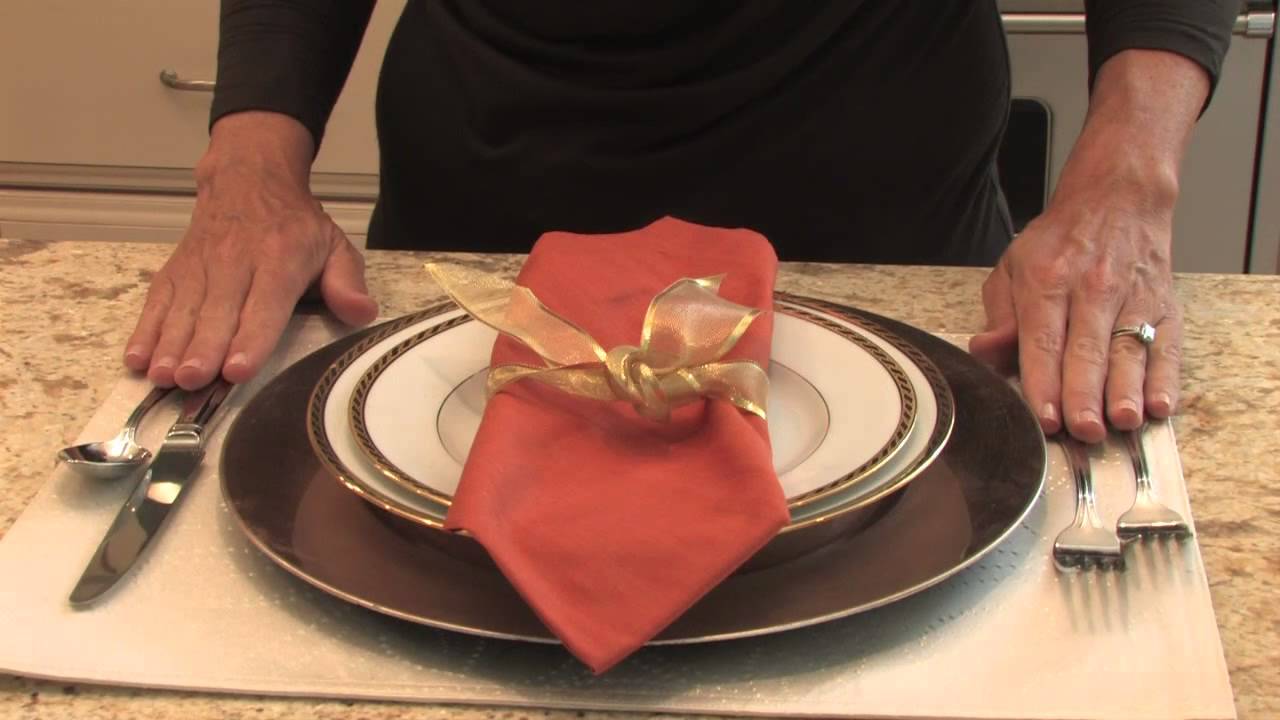 How Do You Set a Dining Room Table?